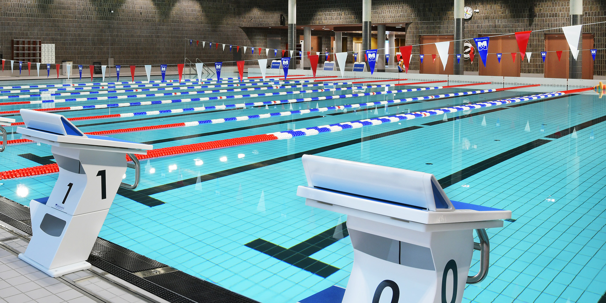 Vi bygger badhus och simhallar - Peab